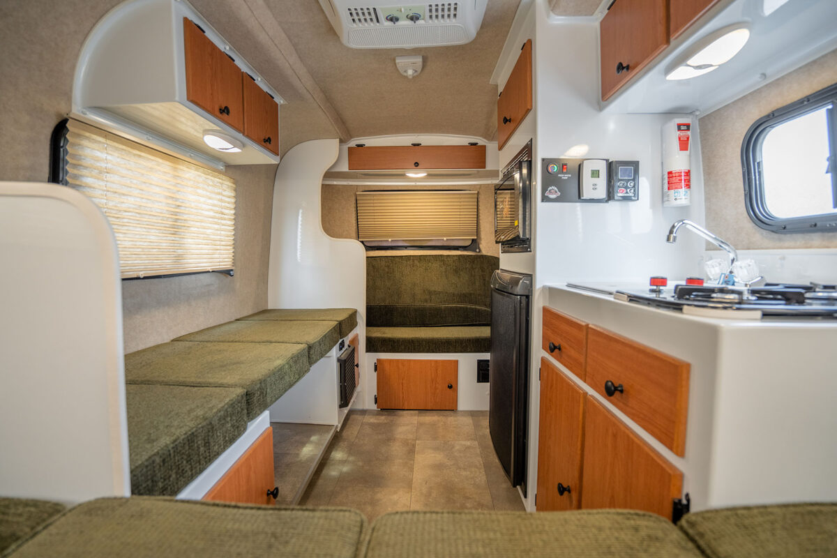 16' Layout 7 - Scamp Trailers