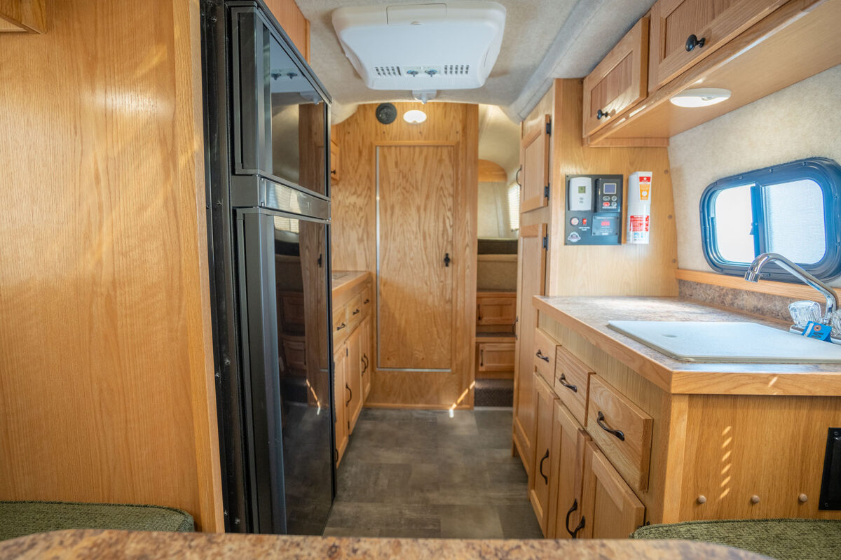 19' Deluxe Layout B - Scamp Trailers